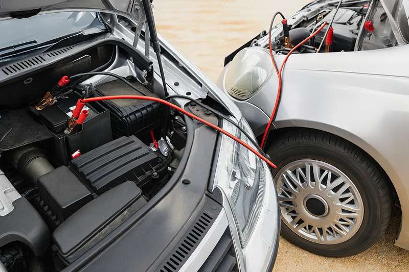 How to Connect Jumper Cables Safely: Step-by-Step Guide