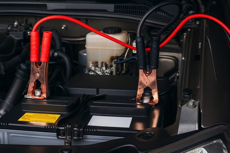 How to Connect Jumper Cables Safely: Step-by-Step Guide